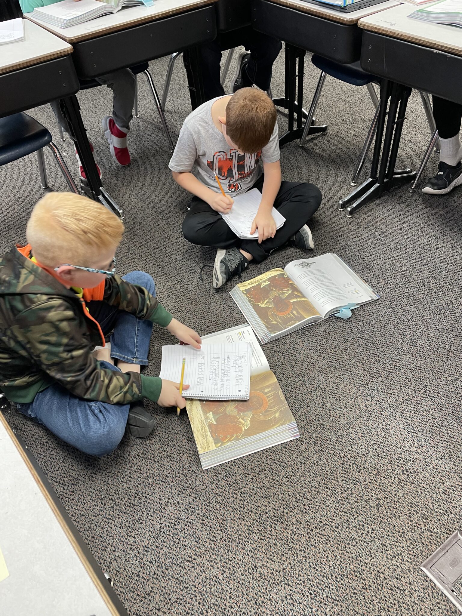 Fourth Grade Meets 1,000 Minute Reading Challenge – Central Decatur CSD